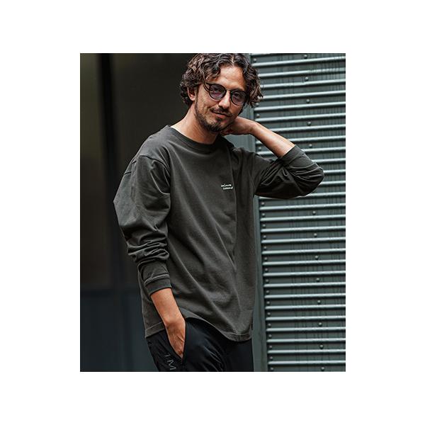 181cmのモデルがLサイズを着用。ドライタッチと吸湿性・速乾性に優れているオープンエンド素材が、着心地抜群のロングスリーブTシャツ。胸元の筆記体風ロゴがリラックス感をプラスしてくれます。袖にはハートワッペン、裾にはピスネームをセット。※着...