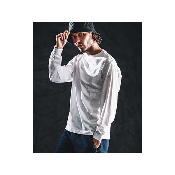 181cmのモデルがMサイズを着用。コンパクトコーマ糸※を使用した、着心地の良いリブ付きロングスリーブTシャツ。高品質で耐久性にも優れ、なめらかな肌触りが特徴。シンプルできれいめなコーディネートにピッタリの一枚。裾にはブランドラベルをセット...