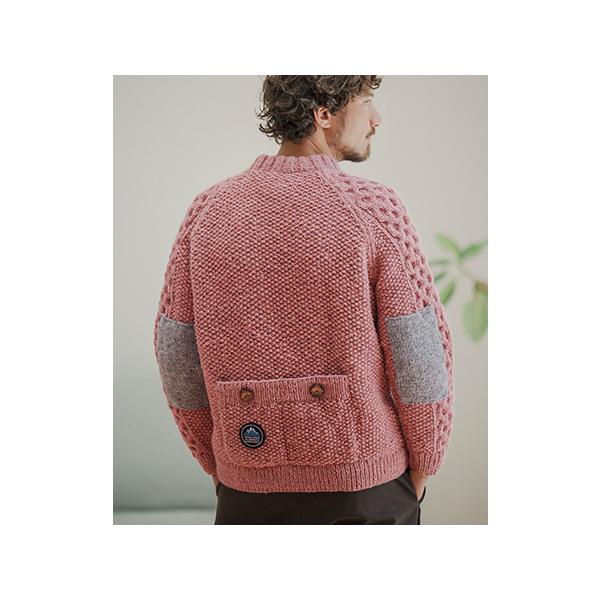 毎年完売を続けるHIMALAYANCLIMBER'SHAND-KNITに今年もCAMBIO限定【別注カラー】を依頼したケーブル編みクルーネックセーターが登場。職人がしっかりとしたテンションをかけ手編みをしている為、下方向に垂れず、また、着用...