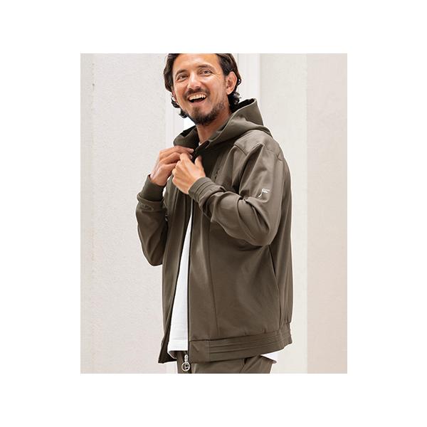 181cmのモデルが4(L)サイズを着用。・裏起毛素材で寒い日も快適・360°ストレッチで気ごごち◎・洗濯機で丸洗いOK・同シリーズで簡単コーディネート※着用画像と商品単体画像で色が異なる場合がございます。※商品単体画像を実物により近づけて...