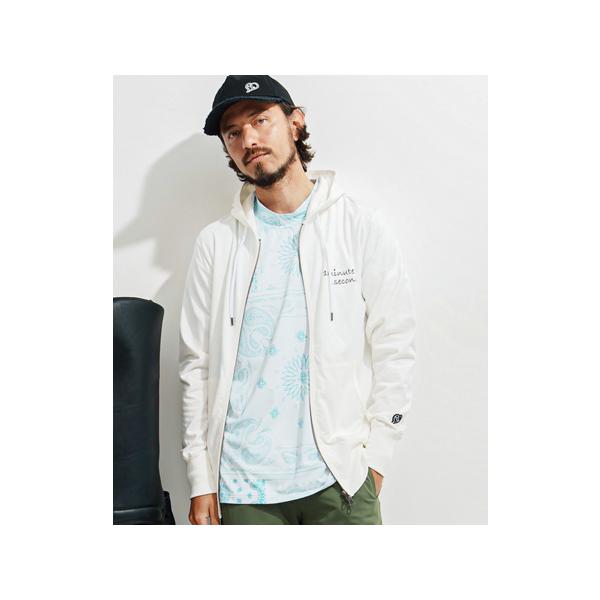 181cmのモデルがblack:Mサイズ/その他:Lサイズを着用。Ｔシャツに使用する、薄手の素材を使ったダブルジップパーカ。フロントからフードまでぐるりとバインダー処理をしており、シルエットをきれいに見せてくれます。畳めばコンパクトに収納で...