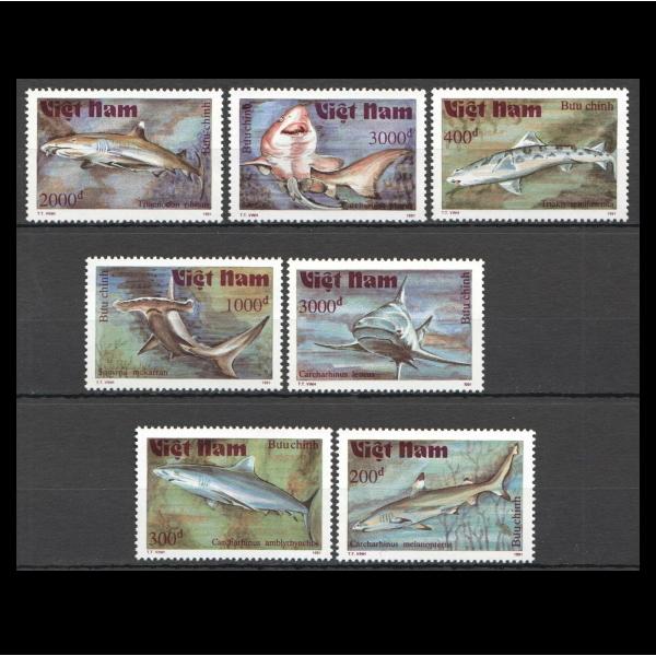 MNH (Mint Never Hinged)新品未使用・ヒンジ跡なし