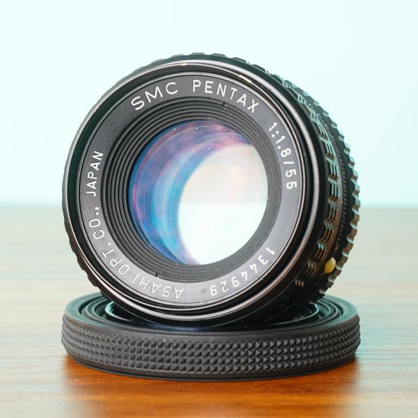 ＊商品に興味を持っていただきありがとうございます＊-----------------------------オールドレンズの中でも人気のSuper TakumarがKマウントへ変更され着脱が簡単になりました。スペックやレンズ構成などSupe...