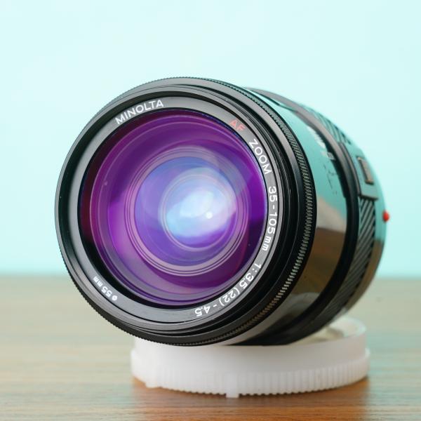 ＊商品に興味を持っていただきありがとうございます＊-----------------------------最短撮影距離：1.5m（マクロ使用時：0.41m）マウント：ミノルタ A-----------------------------●...