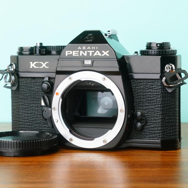 【美品/整備済】PENTAX KX ブラック 希少黒ボディ 各部動作全て正常 露出計OK ファインダークリア ペンタ部小傷あるも艶あり極上 ボディキャップ付 #PKX_BK_PREペンタックスの本格MF一眼レフ「KX」の希少なブラックモデル...