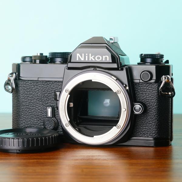 【整備済/完動美品】Nikon FM ブラック ボディ 露出計動作/LED点灯 OK シャッター全速OK モルト新品交換 プリズム腐食なし ファインダー分解清掃済 ボディキャップ付 #NIKON_FM_BK_EXニコンの名機「FM」希少なブ...