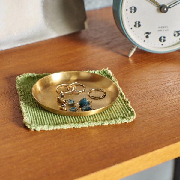 サイズ（単位mm）：- 幅 95 奥行き 95 高さ 8主な素材：- 真鍮ブランド：fog linen work フォグリネンワークデザイナー：-年代：-コンディション：★★★★★★  新品、未使用