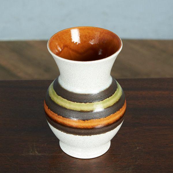 サイズ（単位mm）：- 幅 100 奥行き 100 高さ 150主な素材：- 陶器ブランド：シューリッヒ Scheurichデザイナー：-年代：-コンディション：★★★★ 目立った傷や汚れなし