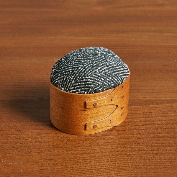 サイズ（単位mm）：- 幅 73 奥行き 55 高さ 60主な素材：- チェリー材ブランド：-デザイナー：-年代：-コンディション：★★★★★★  新品、未使用