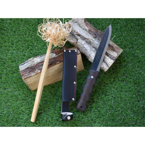 ●メーカー名：山人 / YAMABITO(ヤマビト)●商品名：万能キャンプナイフ●パラコードカラー：デザートサテンメーカー品番：YAMABITO-C-HW刃部：極軟鋼／刃物鋼（炭素鋼）安来鋼白紙2号柄部：ポプラ材ケース：牛革刃：約135mm...