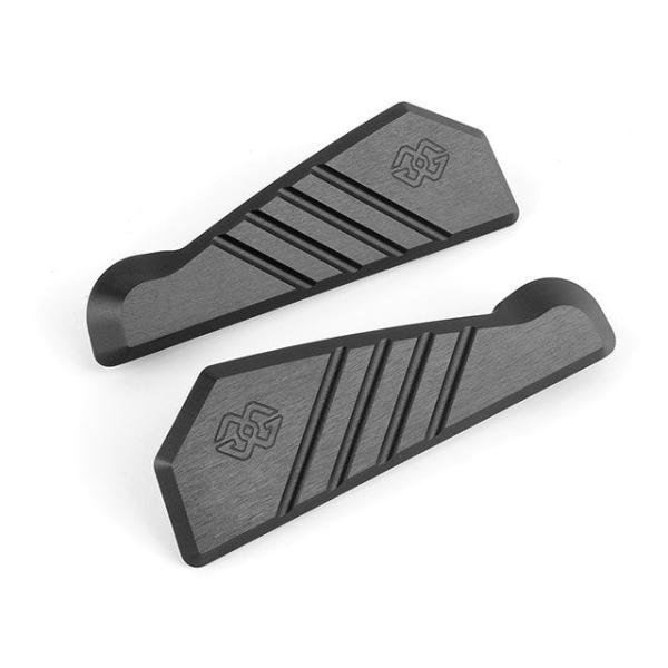 ●メーカー名：ギルズツーリング / GILLES TOOLING●商品名：パッセンジャーフットペグカバーメーカー品番：PPC02-BKJANコード：4251792710677YZF-R1YZF-R1Mレースに不要のパッセンジャー用フットレス...