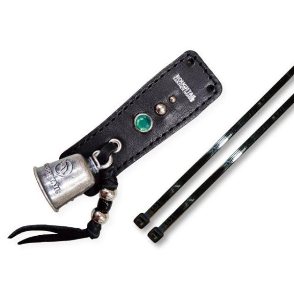 ●メーカー名：ラフテールレザーワークス / RoughTail leather works●商品名：2025年限定 ラッキースタッズガーディアンベル（ベル：シルバー）●スタッズ グリーンメーカー品番：AC-GB-25-SVGRJANコード：...