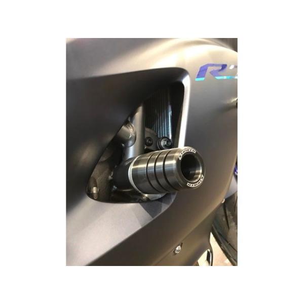 ●メーカー名：ストライカー / STRIKER●商品名：ガードスライダー（オールブラック）メーカー品番：SS-GS135B-F1JANコード：4580363932935MT-07オールブラック安心、安全の保護パーツを付けたいけど目立たせたく...