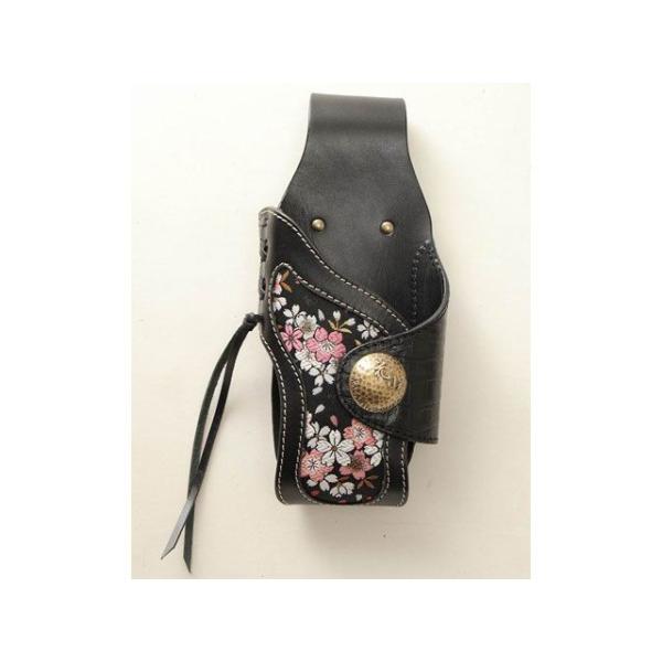 ●メーカー名：デグナー / DEGNER●商品名：【特価品】 花山 WC-4K ウォレットケース●柄：京桜 カラー：ブラックメーカー品番：WC-4KJANコード：4524486065224天然タンニンなめし牛革/金襴織物H27×W11.5×...