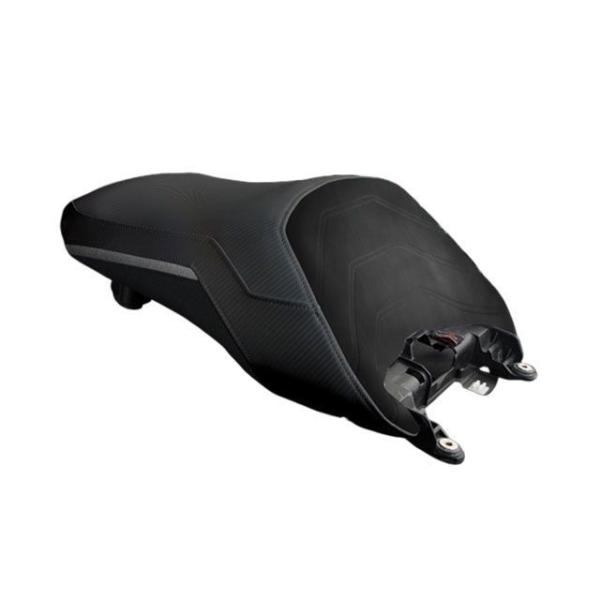 ●メーカー名：ルイモト / LUI MOTO●商品名：リア シートカバー Technikメーカー品番：LM-8101209JANコード：4589678389144K1600GTSPブラック/CFブラック/ガンメタ/TEC-GRIPTechn...