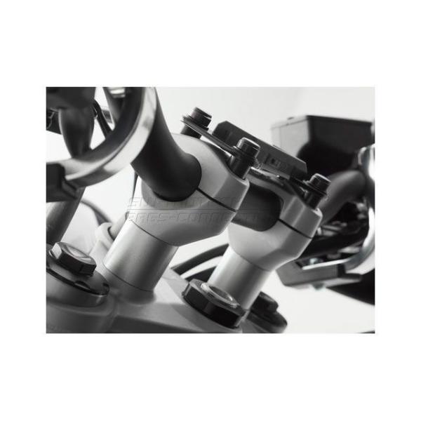 ●メーカー名：SWモテック / SW-MOTECH(エスダブリューモテック)●商品名：バーライザー h 20 mm シルバー Triumph Street Triple 675（12-）メーカー品番：sw_LEH_11_039_10201S...