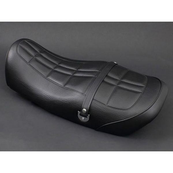 ●メーカー名：ピーエムシー / PMC●商品名：シート・コンプリート Z2タイプ（ベルト付）メーカー品番：151-0114JANコード：4589641231265ZEPHYR 750 ゼファー750タイプZ2タイプ／ベルト付仕様【ライダー部...