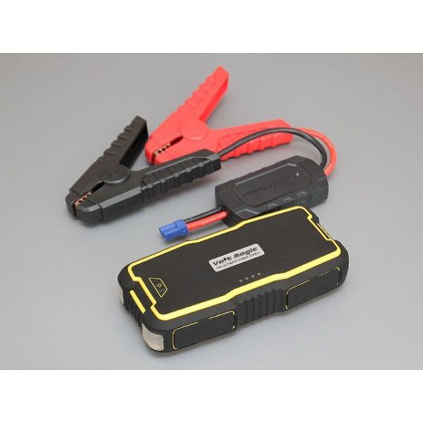 ●メーカー名：ボルトマジック / VOLT MAGIC●商品名：JS-18メーカー品番：JS-18JANコード：4571462813249黒バッテリーがあがった際のジャンプスターター。スマートフォンの充電も可能です。※画像はイメージです。