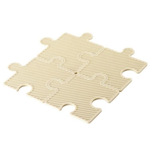 4分割できるシリコン製鍋敷き追加して連結もできるので、使用するサイズに合わせてカスタマイズ可能！材質：シリコン樹脂耐熱温度：約220℃サイズ 約200×200mm（4枚連結時）約196（約49×4枚）※クリックポストによるポストへの投函にな...