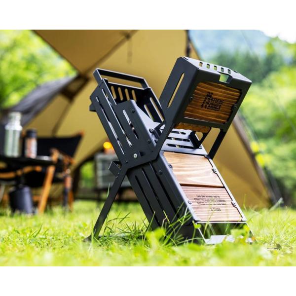 アイアンとウッドの調和が美しいネイチャートーンズから重厚感のあるペグケースが新発売。本体をクロスさせるように自立させると、開口部も大きくハンマーやペグの取り出しも楽々。40cmまでのペグが収納できます。SIZE:W49.5cm×D16.2c...