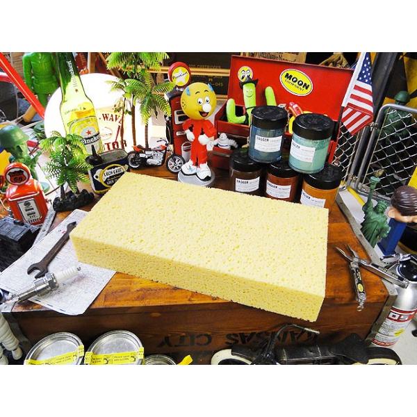 サビ塗装の時に使うスポンジのキャンディタワーのオススメがこちら！一般的に流通してるスポンジと比べて、目が荒く、コシが強くて、厚みがあるのが特徴です。この何でもなさそうなスポンジが、今となってはなかなか手に入らない貴重なスポンジなんです。キャ...