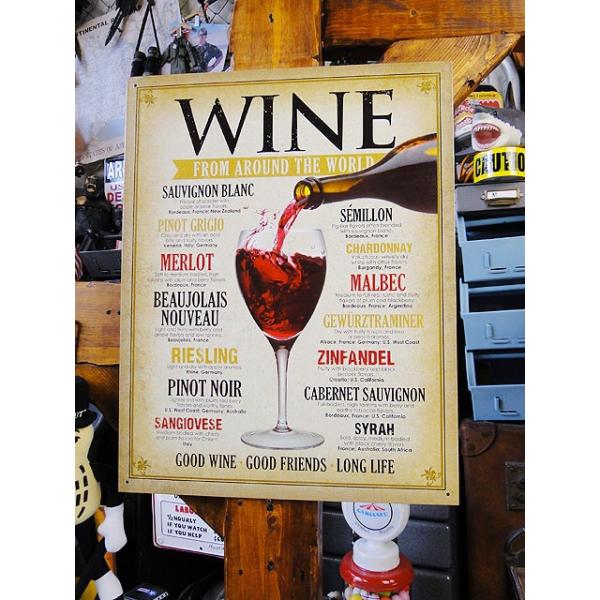さあさあワイン好きのみなさん、お待たせしました。ワインをテーマにしたブリキ看板のリリースですよ！やっぱりさすがだなーって思わせてくれるのが、このデザインの発想力。世界中のワインの品種を一堂に集めて、ワインフェス風にデザインしてあるの。全体が...