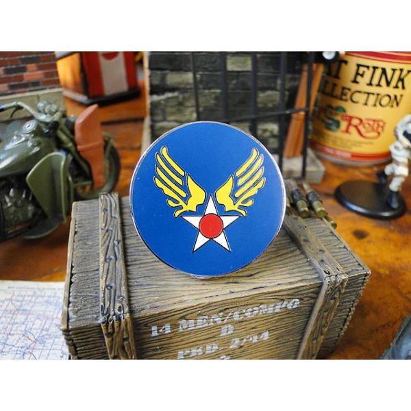 アメリカのミリタリー系メーカーで見つけたとっておきのピンズ達がコレ！いやーこんなのが用意されてるなんて、さすがアメリカ！こういうのって日本でほとんど見かけることがないでしょ！アメリカでもミリタリー系の専門ショップじゃないと見かけないようなラ...