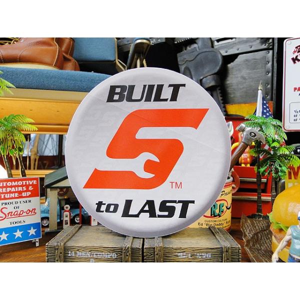 アメリカの高級ツールブランド、スナップオンのステッカーです。アメリカでツールを購入した人向けに作られた製品で、向こうでも一般流通は基本的にしないモノなんです。そんな珍しいスナップオンデザインのステッカーを独自ルートでゲットして直輸入しました...