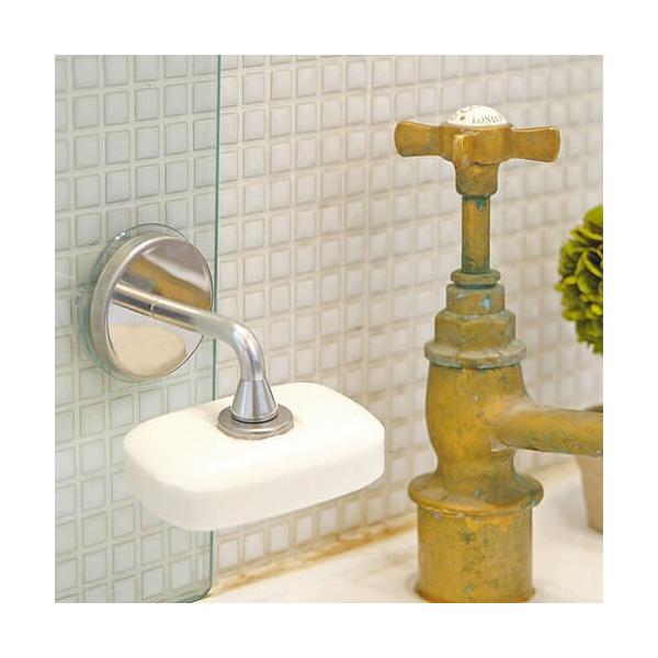 普段は液体ソープを使ってるのに、たまーに評判がイイと聞きつけて、固形タイプの石けんを買ってみたはいいものの、置き場所に困ったって経験ありますよね！そんな時にオススメなのが、ダルトンの人気アイテム、マグネティックソープディスペンサーです。固形...