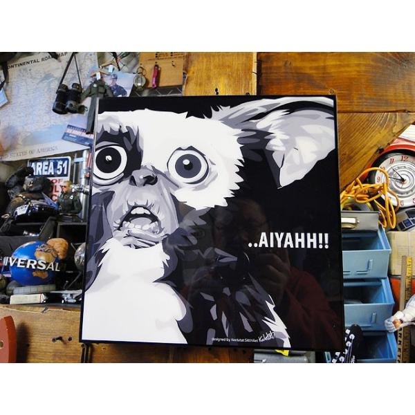 あーこりゃカワイイわ　映画「グレムリン」に登場するペット、ギズモをヨーロッパやアジアを中心に活躍する人気アーティストによって描かれた作品がこちら！独特のポスタリゼーションタッチで、愛くるしいギズモをアート作品として完成させたって感じなの。こ...