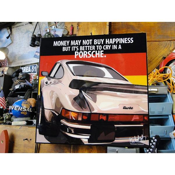 クルマ好きなら一度は乗ってみたい永遠の憧れの存在ポルシェがアートフレームになって登場しました。こういう切り口ってこれまでなかったでしょ！ヨーロッパやアジアを中心に支持される人気アーティストによる作品でポルシェがテーマに扱われた作品なんです。...