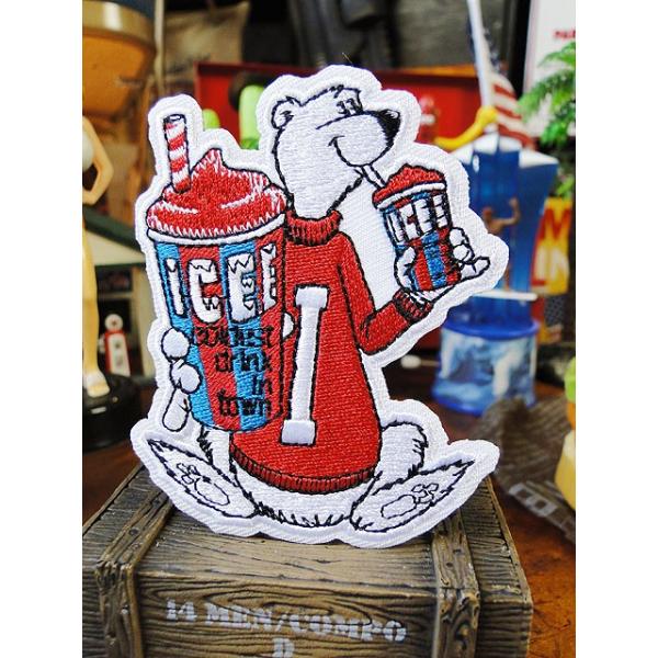 アメリカ人なら誰でも知ってるフローズンドリンク、アイシー(ICEE）のオフィシャルワッペンです。昔、日本でもこれをやってるところがって、40〜50代の昭和世代なら「うわ、懐かし！」ってなる人も少なくないのでは！アメリカでは今でもド定番、誕生...