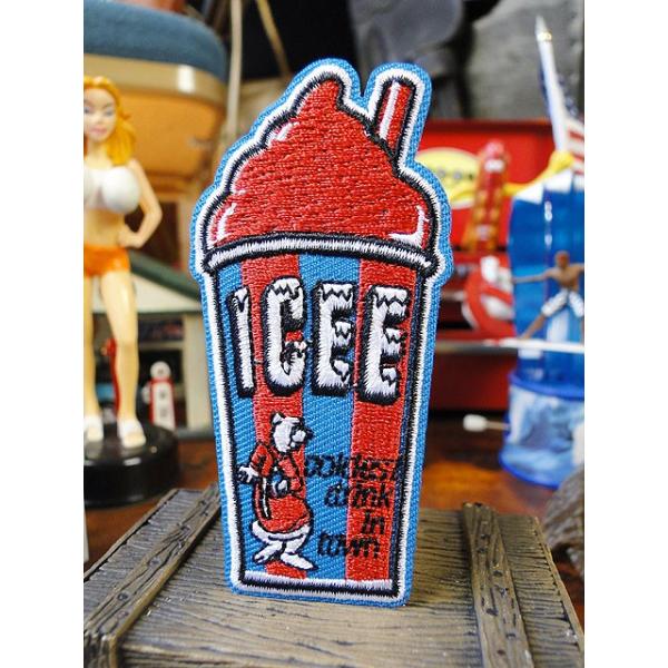 アメリカ人なら誰でも知ってるフローズンドリンク、アイシー(ICEE）のオフィシャルワッペンです。昔、日本でもこれをやってるところがって、40〜50代の昭和世代なら「うわ、懐かし！」ってなる人も少なくないのでは！アメリカでは今でもド定番、誕生...
