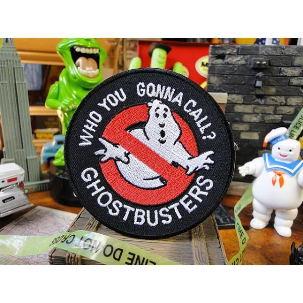 1984年の公開当時、社会現象までなったあのロゴマークが、再び帰って来た！幽霊退治会社、ゴーストバスターズのロゴ、ノーゴーストのワッペンです。隊員たちが着てたユニフォームの右腕に、このマークがバシッと入っていたんですが、もはやその隊員たちを...
