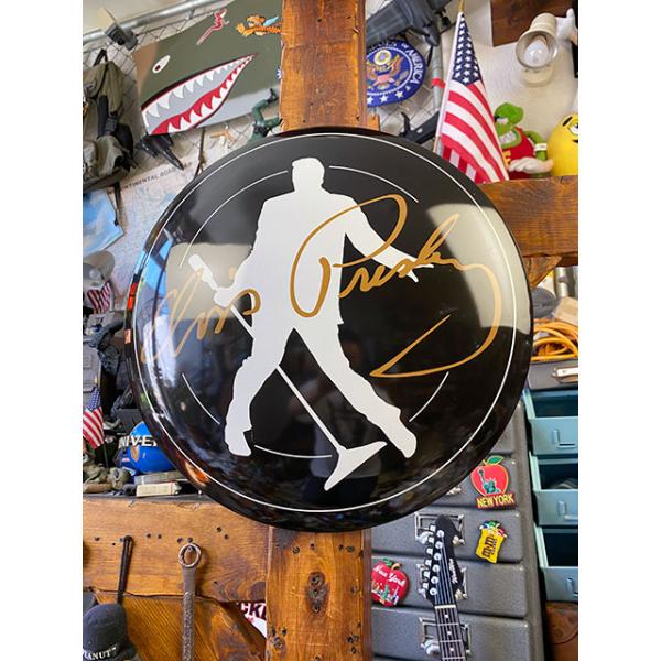 映画「エルヴィス」が公開されたことで全米でエルヴィスフィーバーが再燃！グッズが次々とリリースされて往年のエルヴィスファンには嬉しいニュースとなりました！これまでもエルヴィスグッズはちょこちょことリリースはされていたんですがやっぱりこういうき...