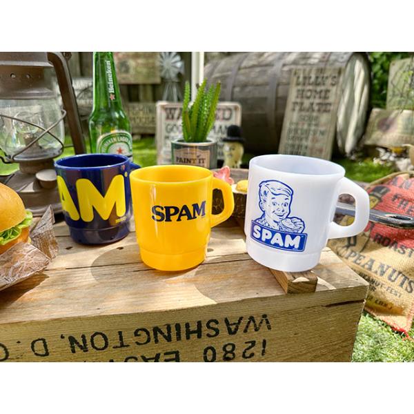 スパムむすびなどでおなじみのミート缶「スパム」のロゴがデザインされたスタッキングマグです。             これねー　実はプラ製マグなんですよ！             アメ雑好きにファンが多いあのファイヤーキングのマグをモチーフに...