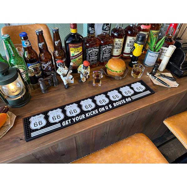 自宅にいながらにしてバーで飲んでる雰囲気をとことん味わう・・・・お酒好きならそんな想像一度はしたことあるのでは？そこでキャンディタワーが用意したのがこの海外のパブで実際に使われているバーマットです。通常はリカーブランドから、バーやパブに販促...