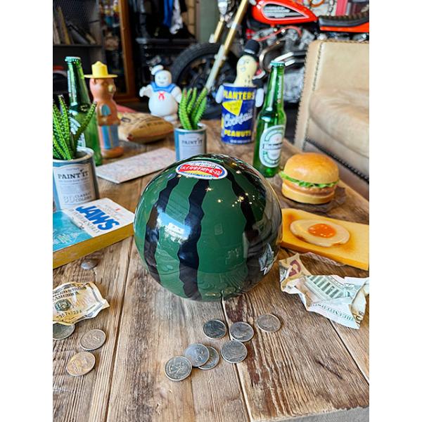 「良ーし今日から貯金をするぞ！」そう意気込んでは見たもののしばらくすると裏のキャップを外して貯めてたお金を全部使っちゃった・・・・誰しもが経験したことのある「貯金箱のアルアル話」ですよね！「今度こそは！」というアナタにとっておきのヤツを見つ...