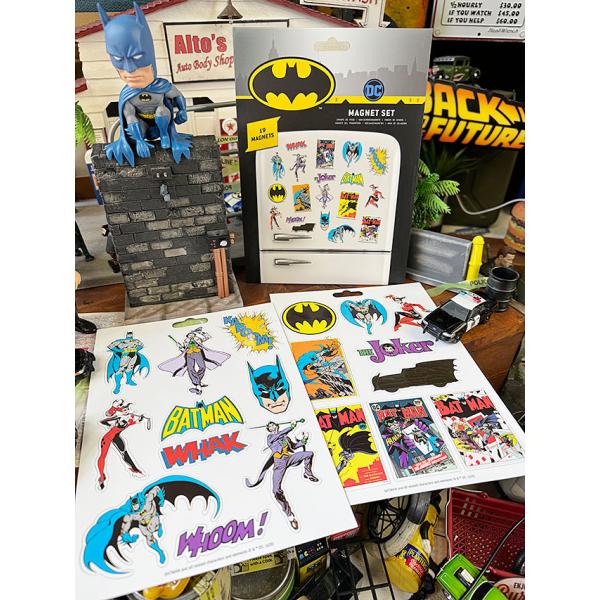 バットマンファンのハートを直撃する全19種類のマグネットセットが登場です。アメコミ黄金期を感じさせるポップな色使いとクラシックなアートワークがたまらない仕上がりなの！バットマン、 ジョーカー、 ハーレイ・クインなどおなじみのキャラクターたち...
