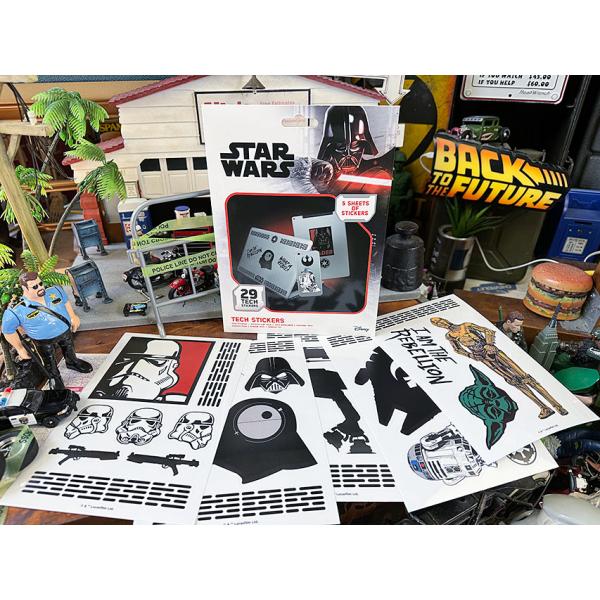 フォースを感じろ！映画「スター・ウォーズ」の名シーンとキャラクターが詰まった29種類ステッカーセットです。ダース・ベイダー、ストームトルーパー、R2-D2、C-3PO、ヨーダ・・・・銀河を駆ける伝説のキャラクターたちがステッカーでよみがえる...