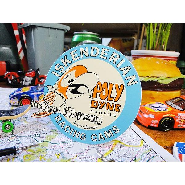 レーシングカムで有名なブランド、イスケンデリアンのメチャクチャ可愛いステッカーを見つけてきました！モーター系ステッカーでこのキャラですよ！ステッカーひとつ取ってみても、アメリカ人ってホント遊び心あるなーって感心させられちゃいます。自慢のレー...