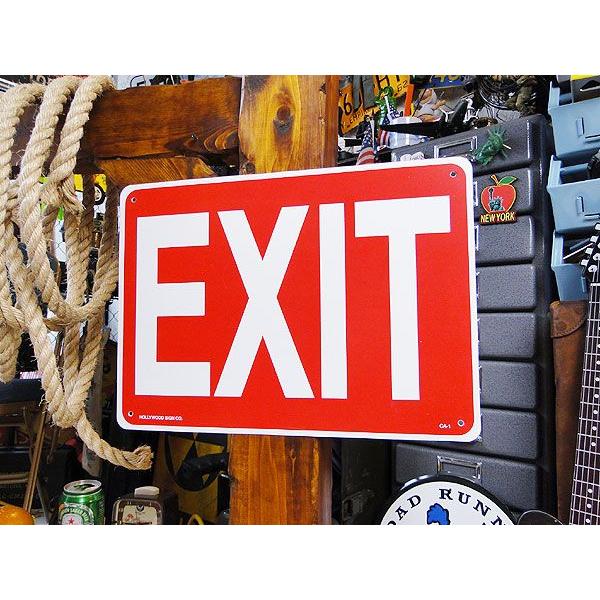 アメリカのホームセンターに行くとどこでも売ってるアメリカ人にはごく当たり前のサインボード！だけどボクら日本人にとってはそんな彼らの日常こそが特別なんだよね！そんなわけではるばるアメリカから運んできました！アメリカのプラスチック製のサインボー...