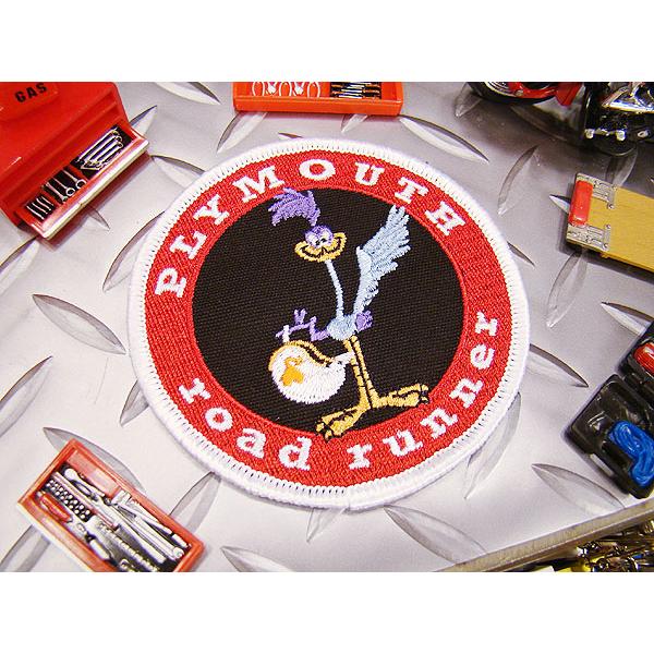 世田谷ベースの最高司令官、所さんが大好きなキャラってことで、ここ数年で一気にファンが増えました！ロードランナーのワッペンです。中でもこのヘルメットをちょこんと指で引っ掛けてるデザインは超人気！世田谷ベースの1階ガレージに、まさにこのデザイン...