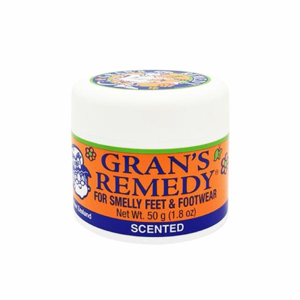 世界的ベストセラー商品「グランズレメディ」環境先進国ニュージーランド生まれの靴用除菌・消臭パウダーです。パウダーで靴が変色することはいっさいありませんので、安心してお使い下さい！・脱いだ時の足や靴の匂いが臭いとお悩みの方におすすめの消臭剤！...