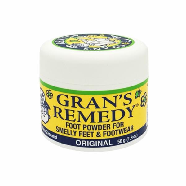 世界的ベストセラー商品「グランズレメディ」環境先進国ニュージーランド生まれの靴用除菌・消臭パウダーです。パウダーで靴が変色することはいっさいありませんので、安心してお使い下さい！・脱いだ時の足や靴の匂いが臭いとお悩みの方におすすめの消臭剤！...