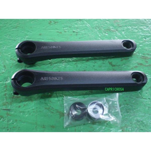 仕様：アルミニウム製の19mm×48Tの３PSクランク用160mm アームのみのR/Lセットになります重量 448g【送料P 20】新品商品でも、入荷時より擦り傷などが入ってるものがありますのでご了承ください。商品の不明な点や、掲載してない...