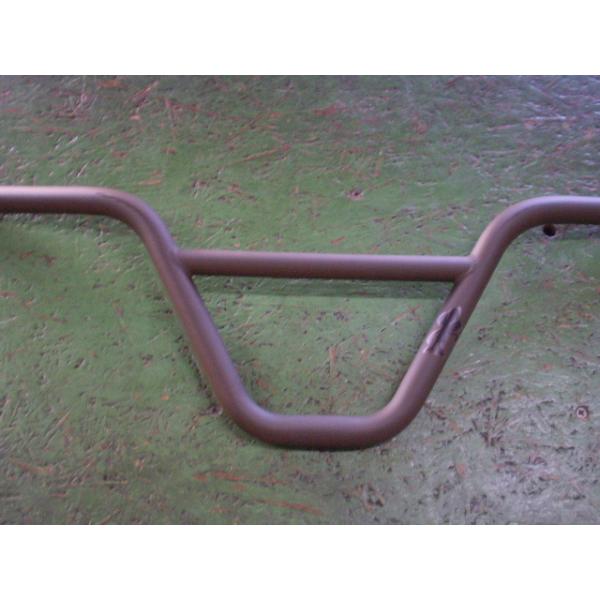 FLYBIKES  AMIGOS 3 HANDLE BAR 7.3 13D   DARK GREENダブルバテット仕様の軽量ハンドルＢＭＸ大人用のハンドルですが、キッズ用としても人気のハンドルです。DARK GREENのカラーはグリーンとい...