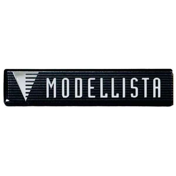 モデリスタエンブレムエンブレムの美しい仕上がりが、車の魅力をさらに高めます。サイズ：55mm×12mm×2mm