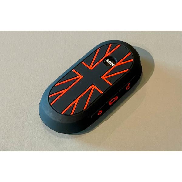 core OBJ select Silicone Key Cover for MINI は、ブラックベースに各種カラーのコンビネーションデザインで、肌触りが良いシリコンラバーがキー全体をやさしく包み込み、大切なキーを汚れや傷などから保護しま...