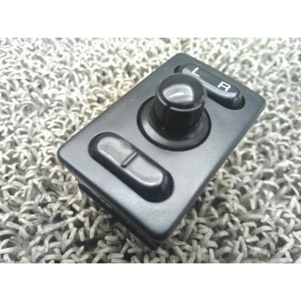 **** 商品説明を必ずご確認ください ****部品管理番号：240409000161850メーカー純正品番：25570-0M005部品名：ドアミラースイッチ部品区分：リサイクル品車名：ラシーン車両タイプ名：5DJワゴン通称型式：TAWNR...